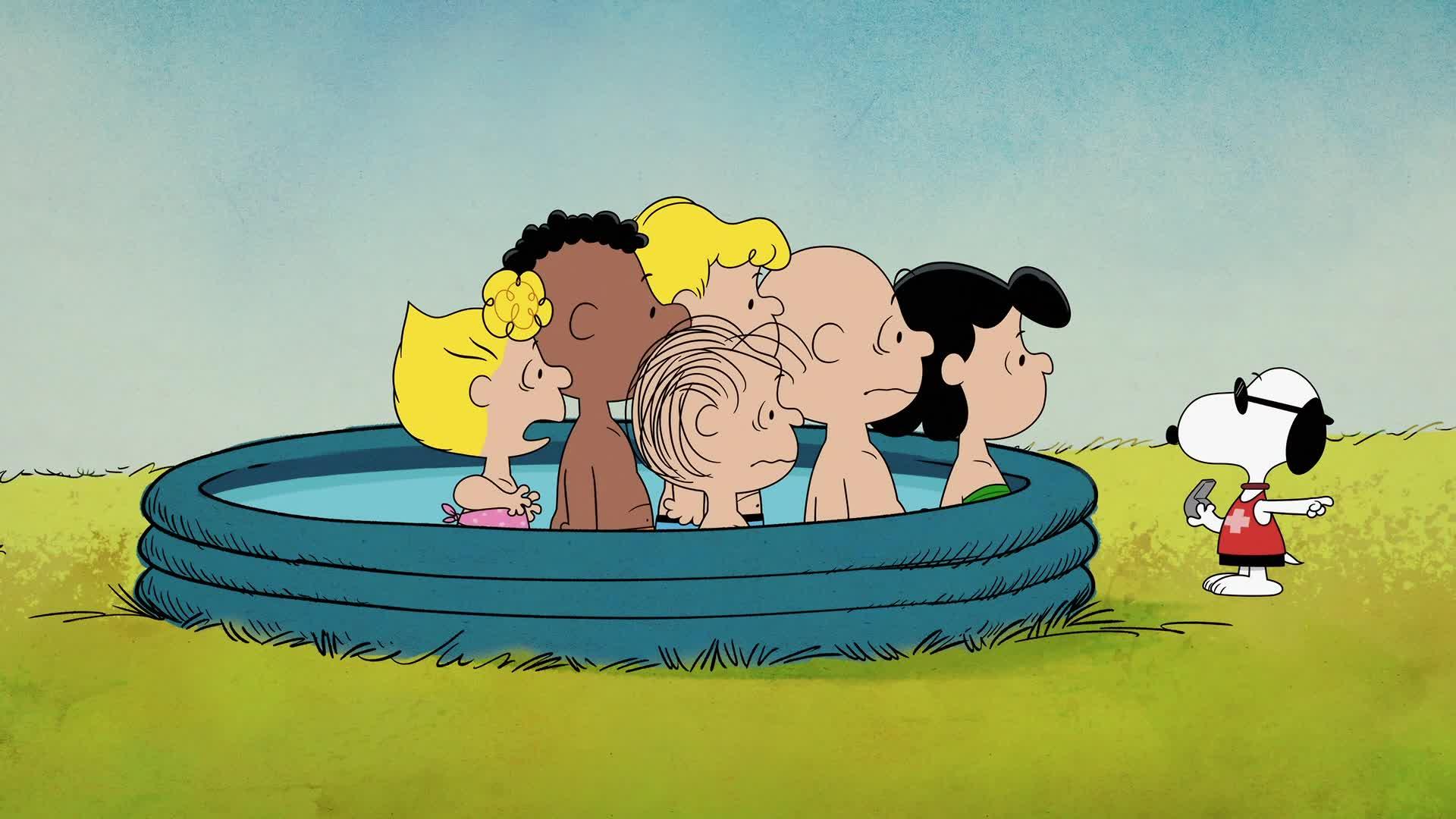Snoopy Pool Party