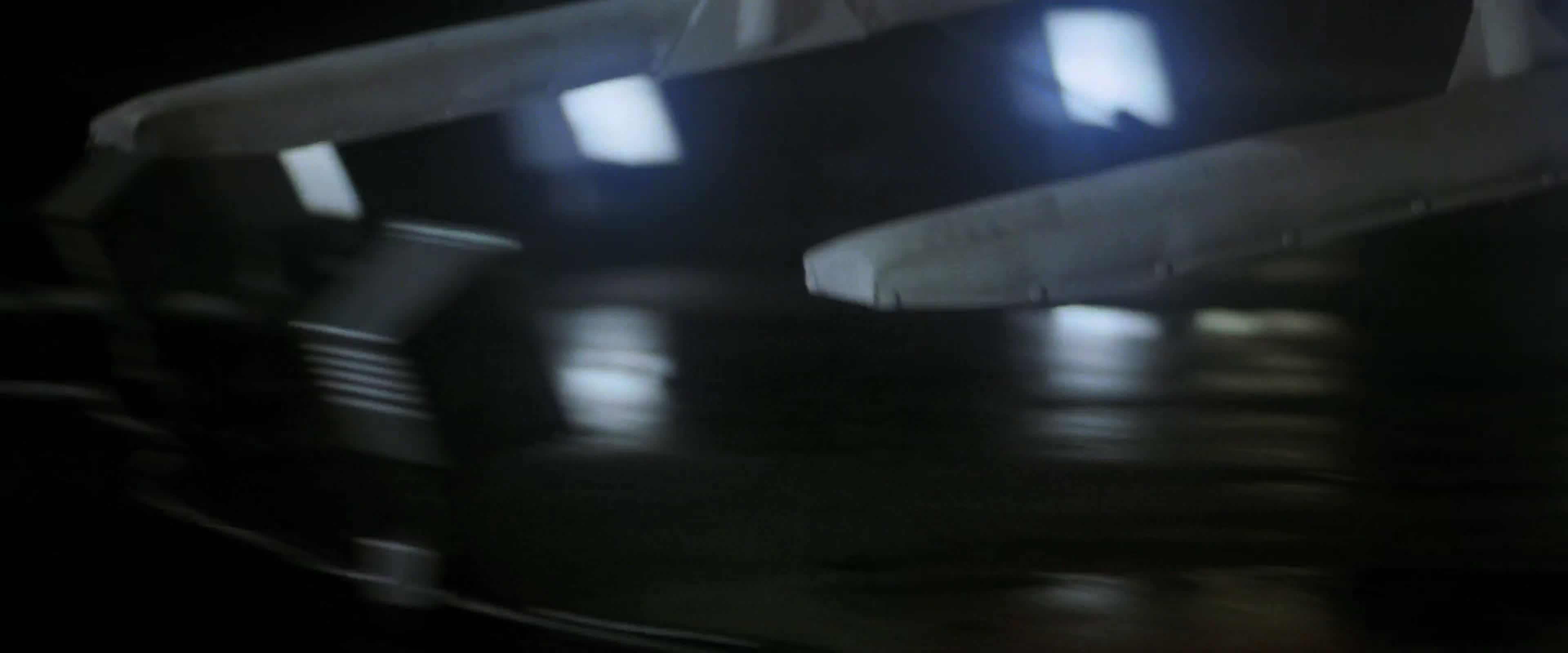 A malfunction. Can't get liftoff. - You hooked the tail.- What's ...