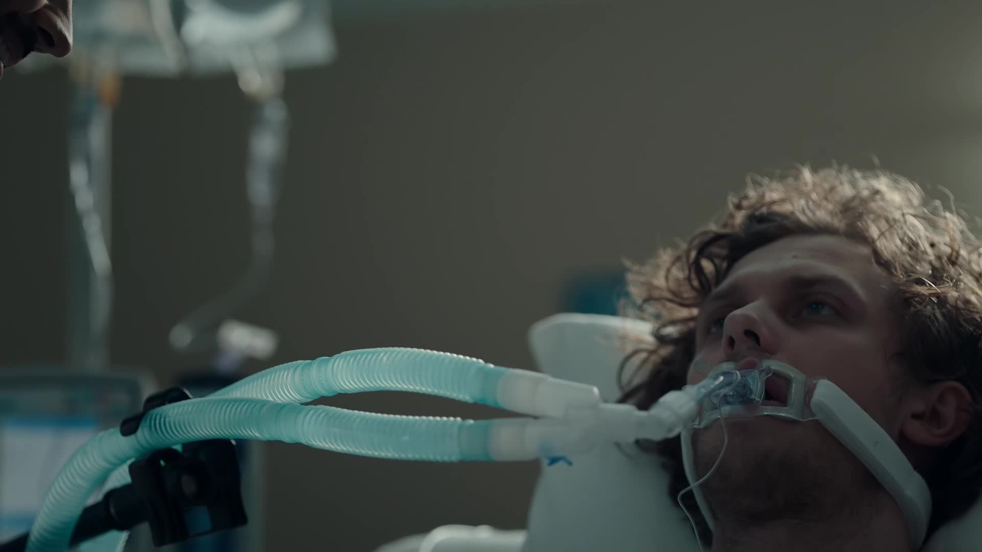 And he's back. Welcome back, buddy. - The Resident | Clip.Cafe