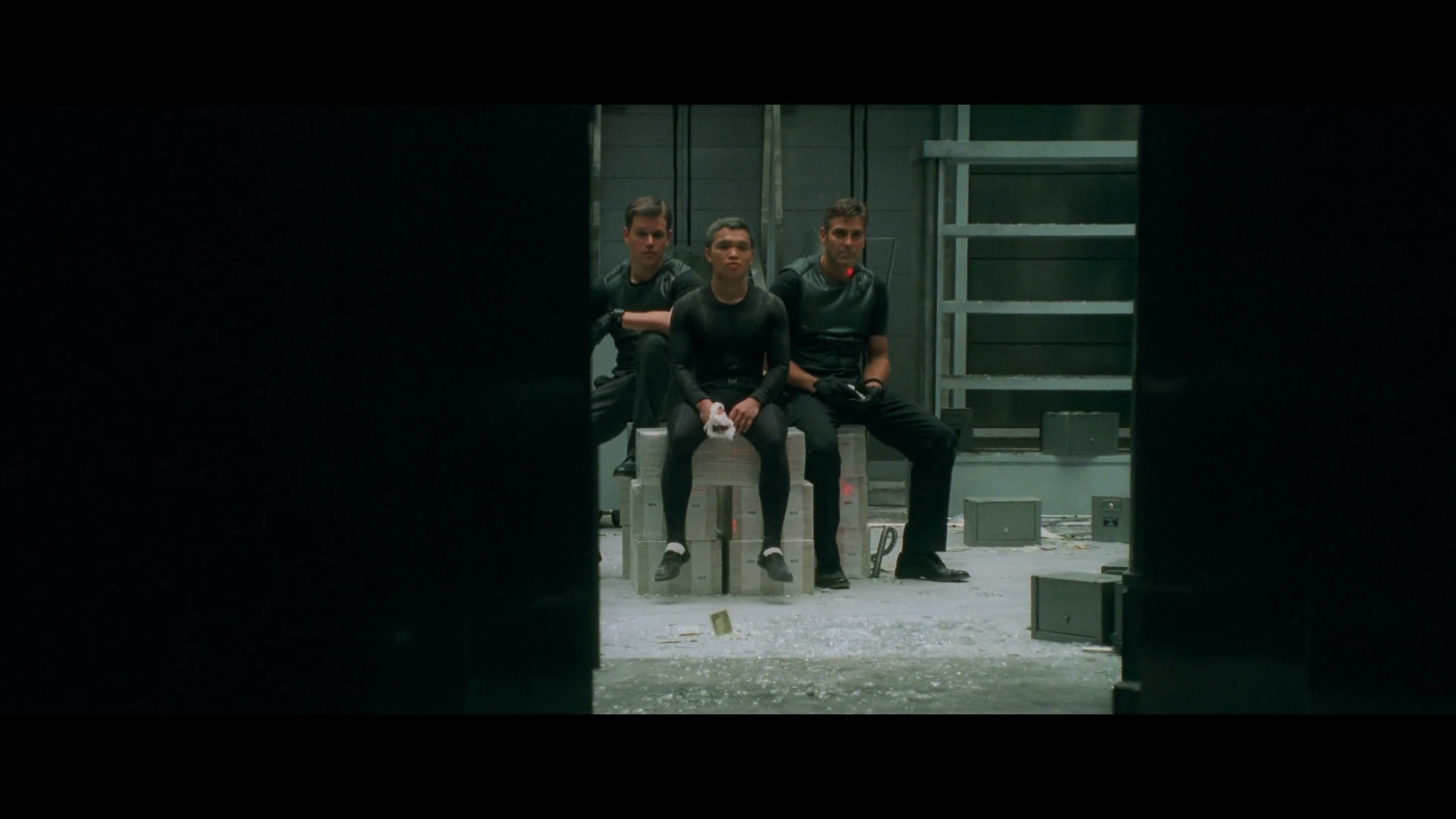 REACHINGELEVATOR DOORS NOW. WE HAVE TWO GUARDS FOUND UNCONSCIOUS. WAIT ...