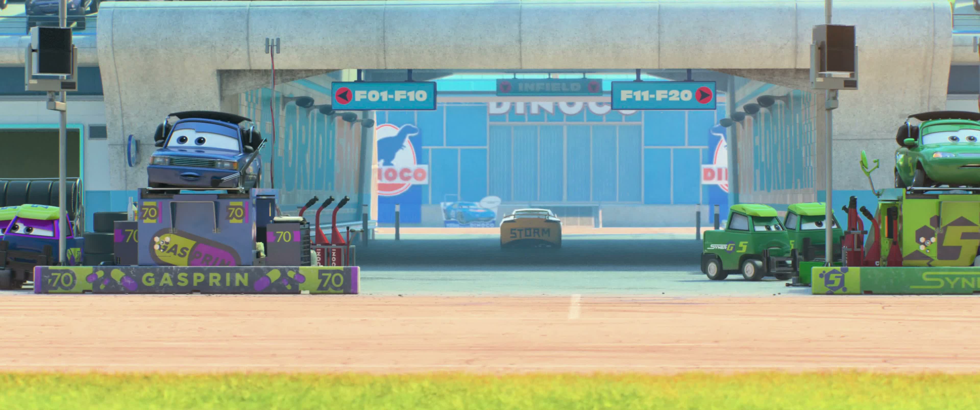 Break in two! Break in turn two!Hold on! Hold on! - Cars 3 | Clip.Cafe