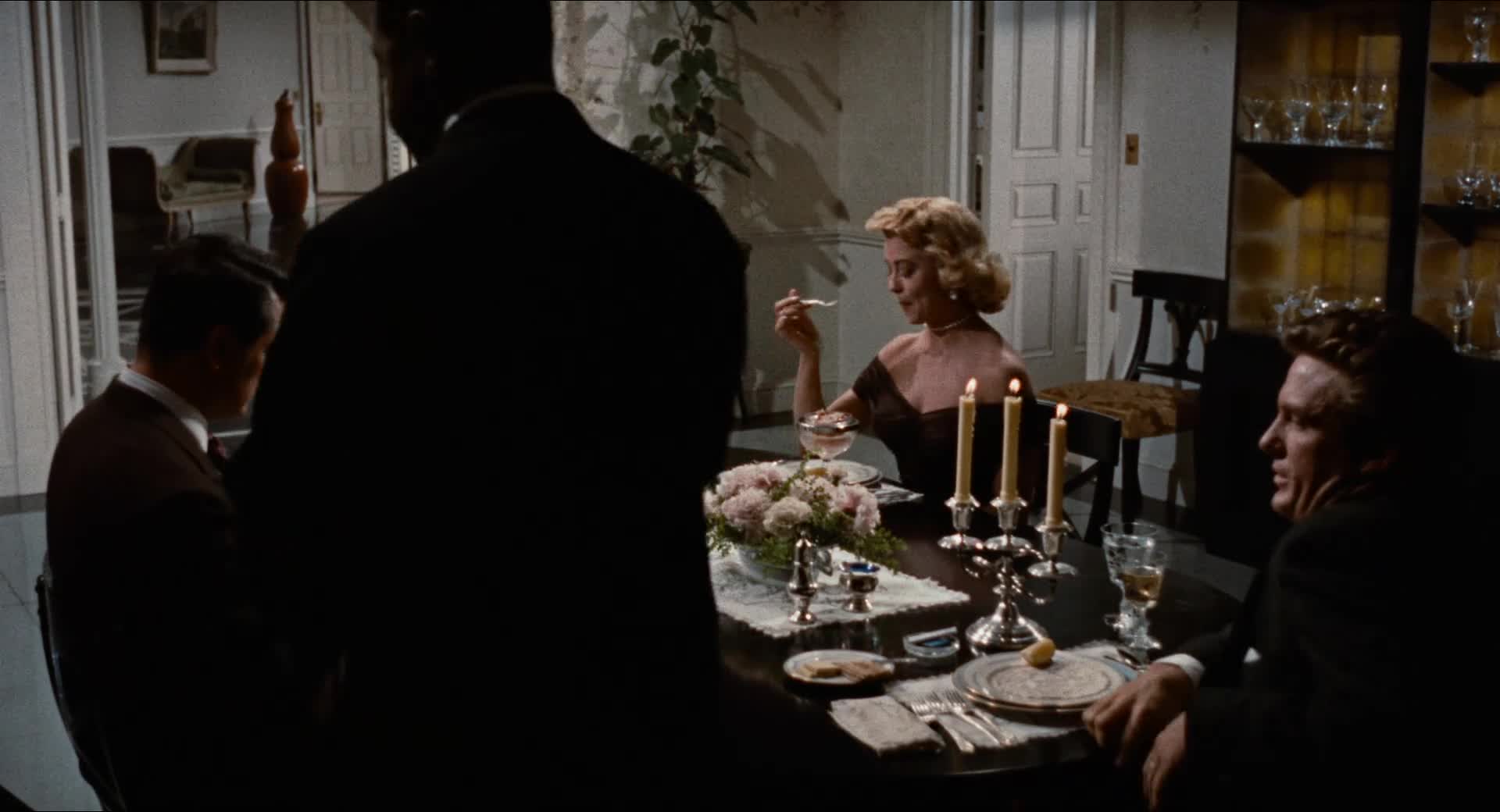 Bring me a cocktail I can drink. Yes, sir. - I don't mean tomato juice ...