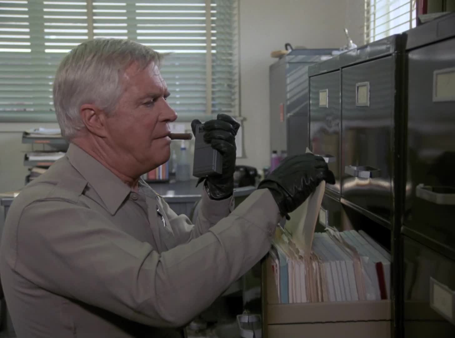 Colonel. I mean, Sheriff,you got anything? I'm in Boyle's office now.No ...