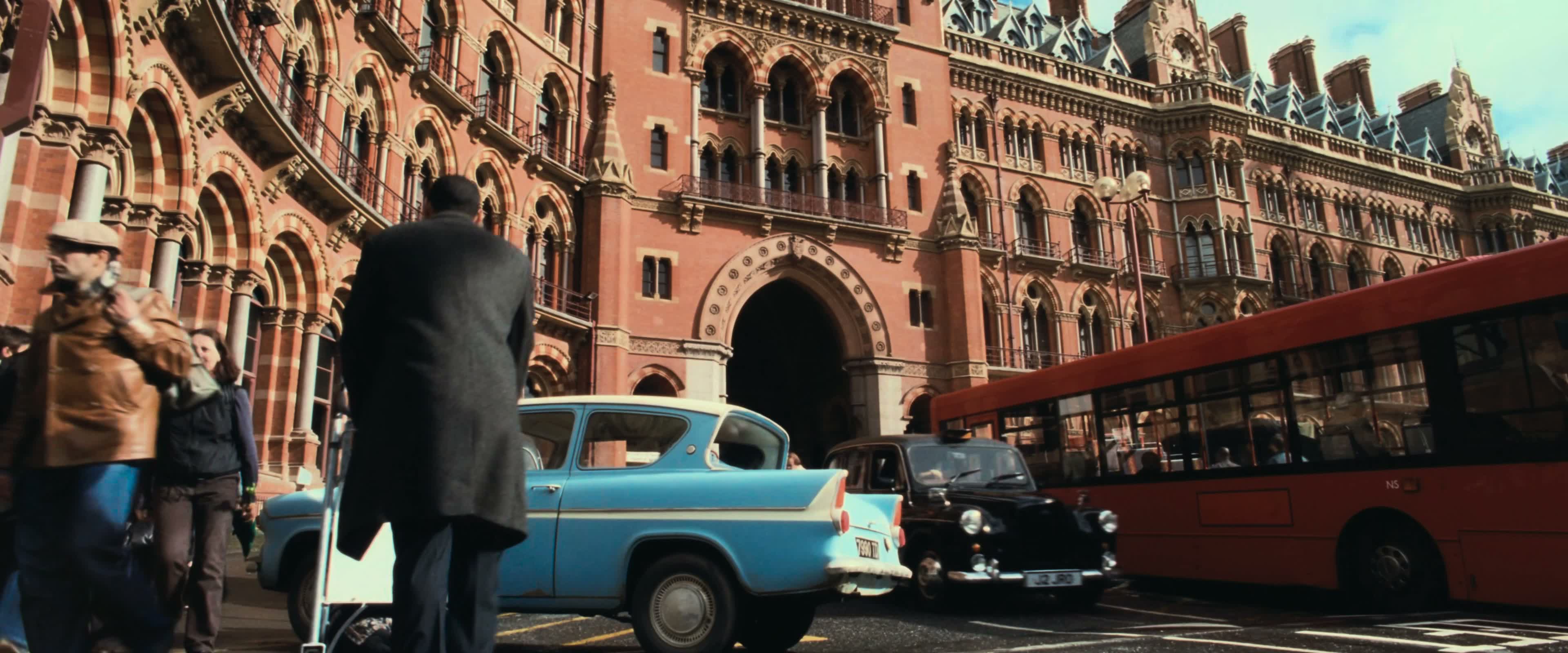 Come on, then. Let's go lower.We need to find the train. - Harry Potter ...