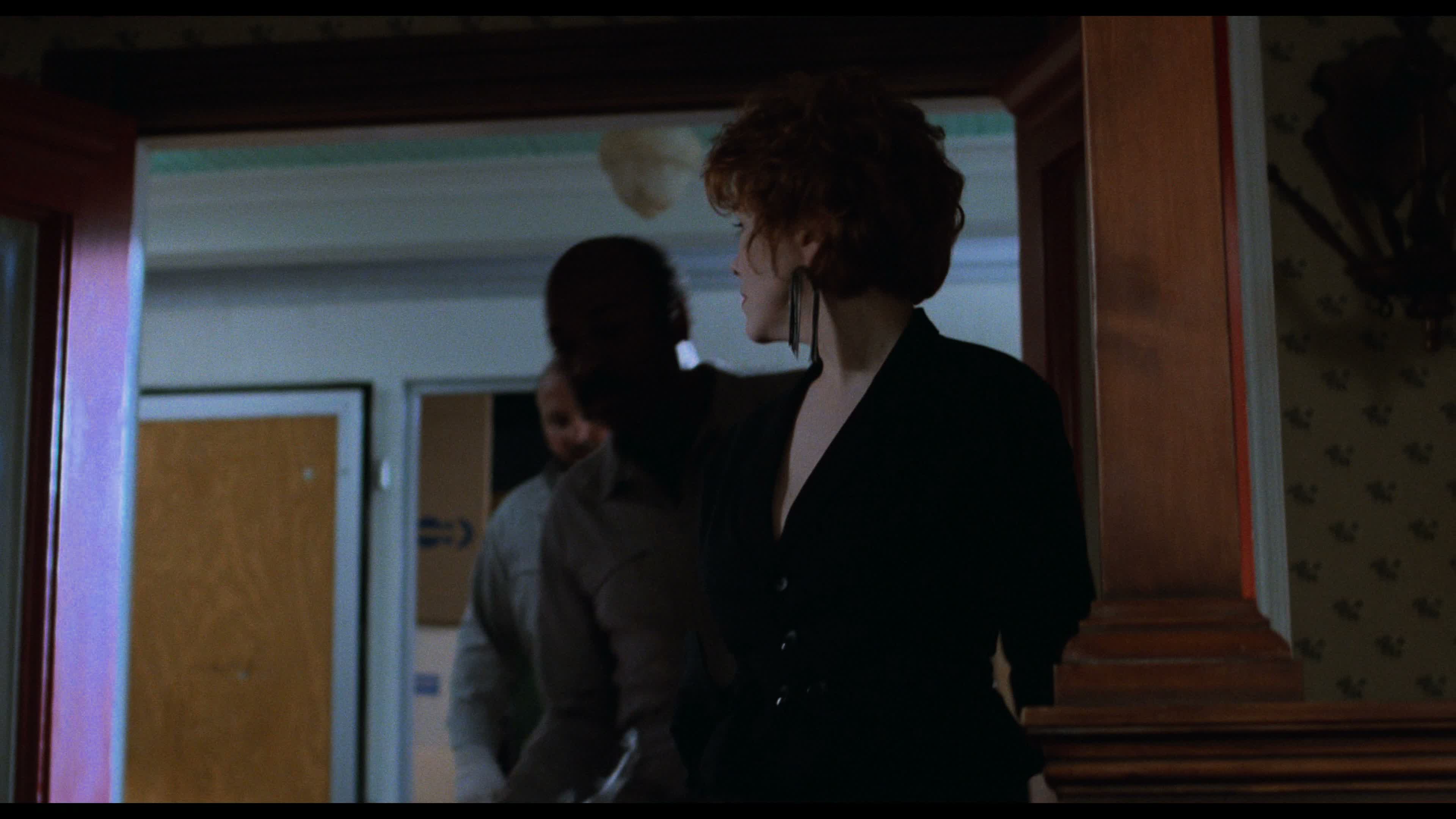 Sorry, ma'am. Delia deetz, welcome home. Charles. It's okay, there's no ...
