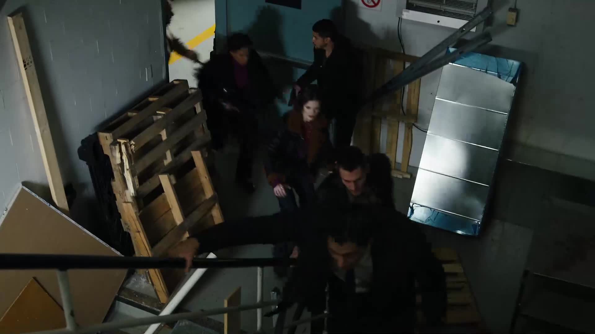 Everybody out! Everybody, go, go,go, go, go, go! It actually worked. I ...