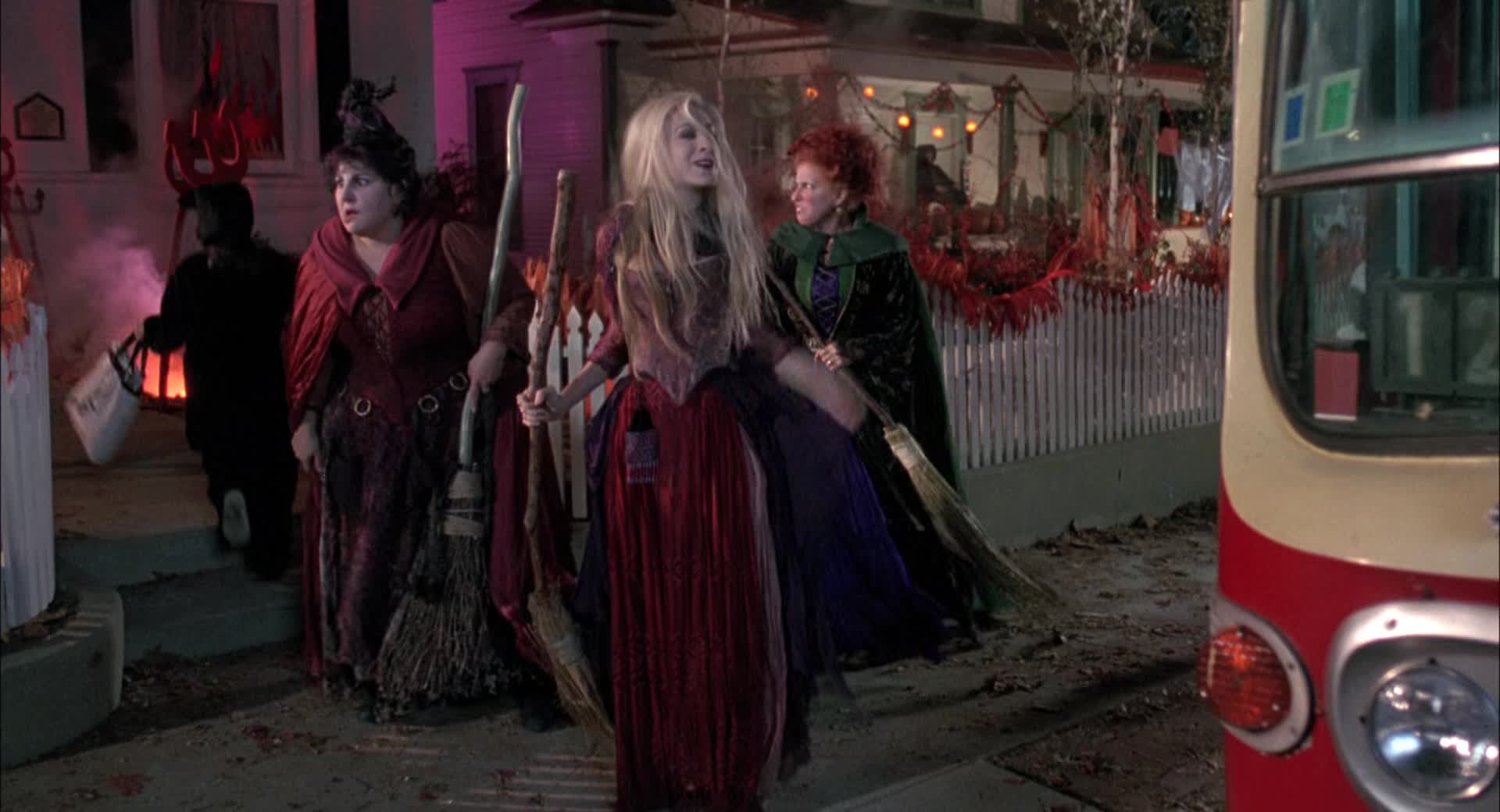 Farewell, mortal bus boy! - Hocus Pocus | Clip.Cafe