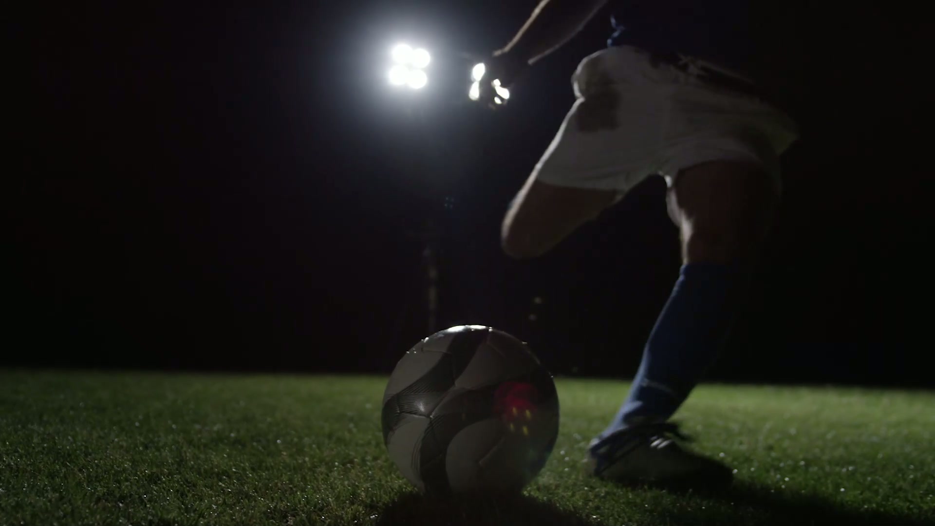 "Going into the2004, 2005 season, Messi finally made his debutfor the ...