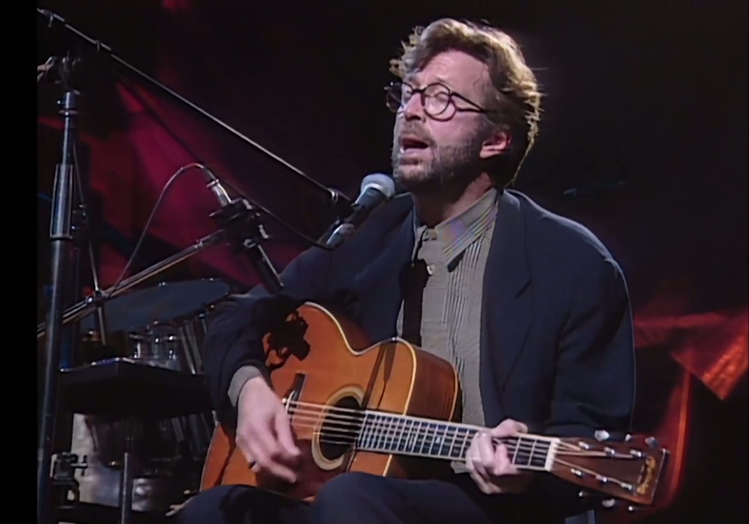 Going round through my head ♪ - Eric Clapton Unplugged… Over 30 Years ...
