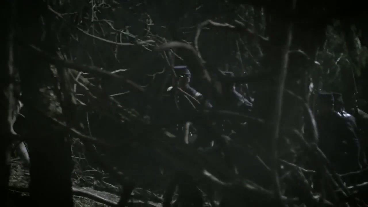 [ Gunfire, explosions ] - Blood and Fury: America's Civil War | Clip.Cafe