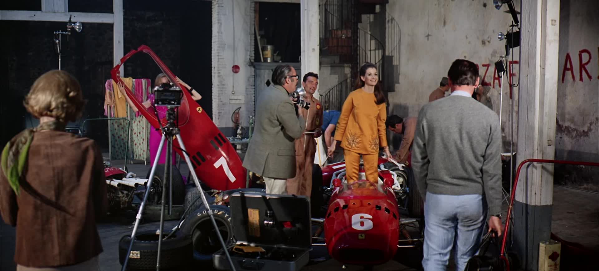 Hello, Jean-Pierre. You're looking very chic in my car. - Grand Prix ...