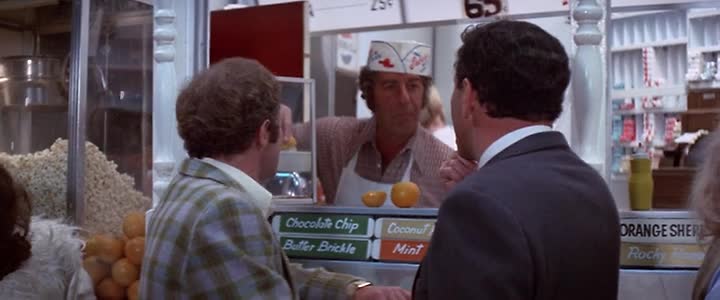 Hey, Mongo, how are you? Bean, how are you?What's doing? - Want a ...