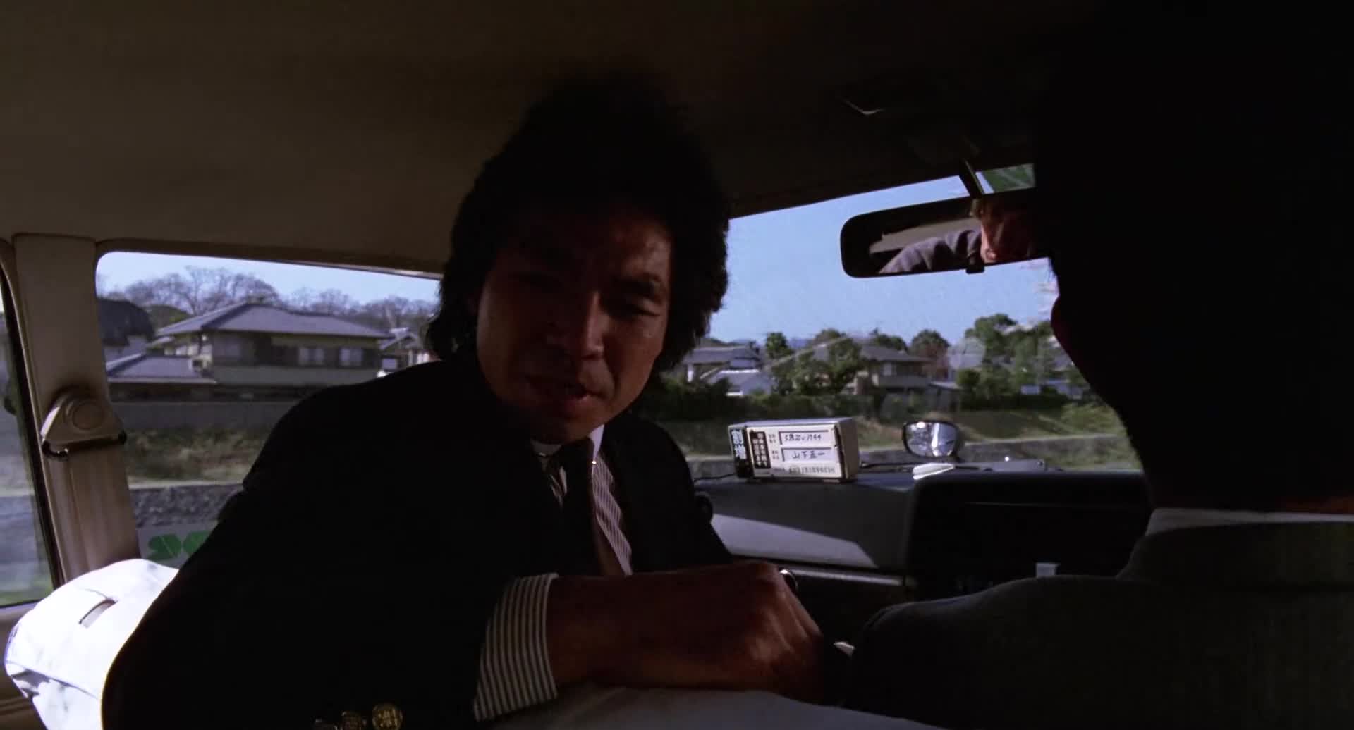 "I'd like you to keepyour hands visible... ...open the golf bag ...