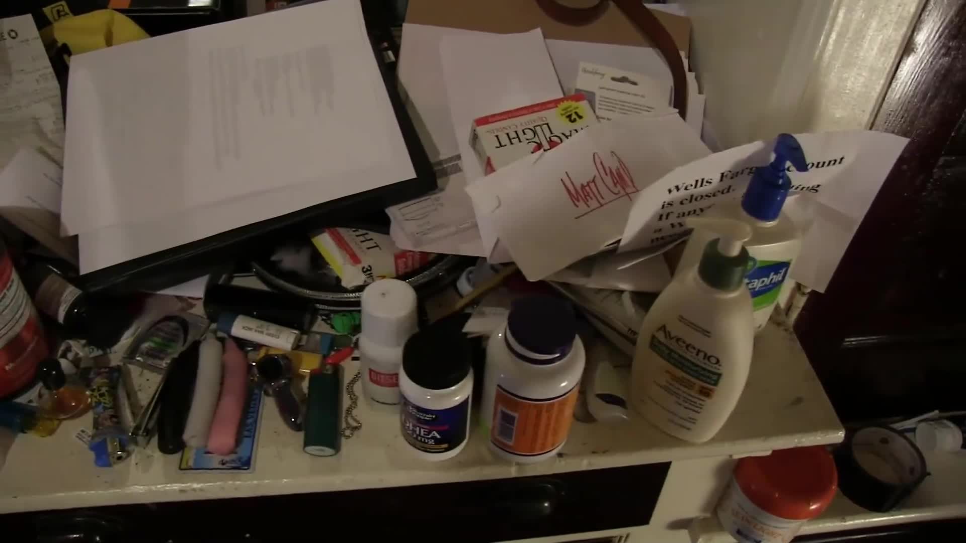 "I'm a huge Elvis fan. So you sleep with him every night." - Getting Go ...
