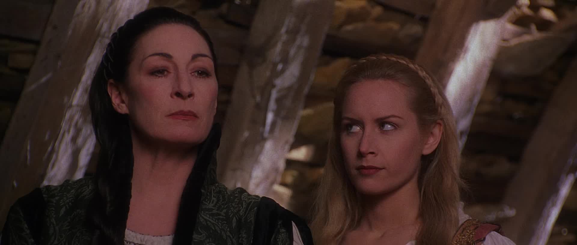 Jacqueline, go and boil some water. Me? Boil water?... Oh I knew it! I ...