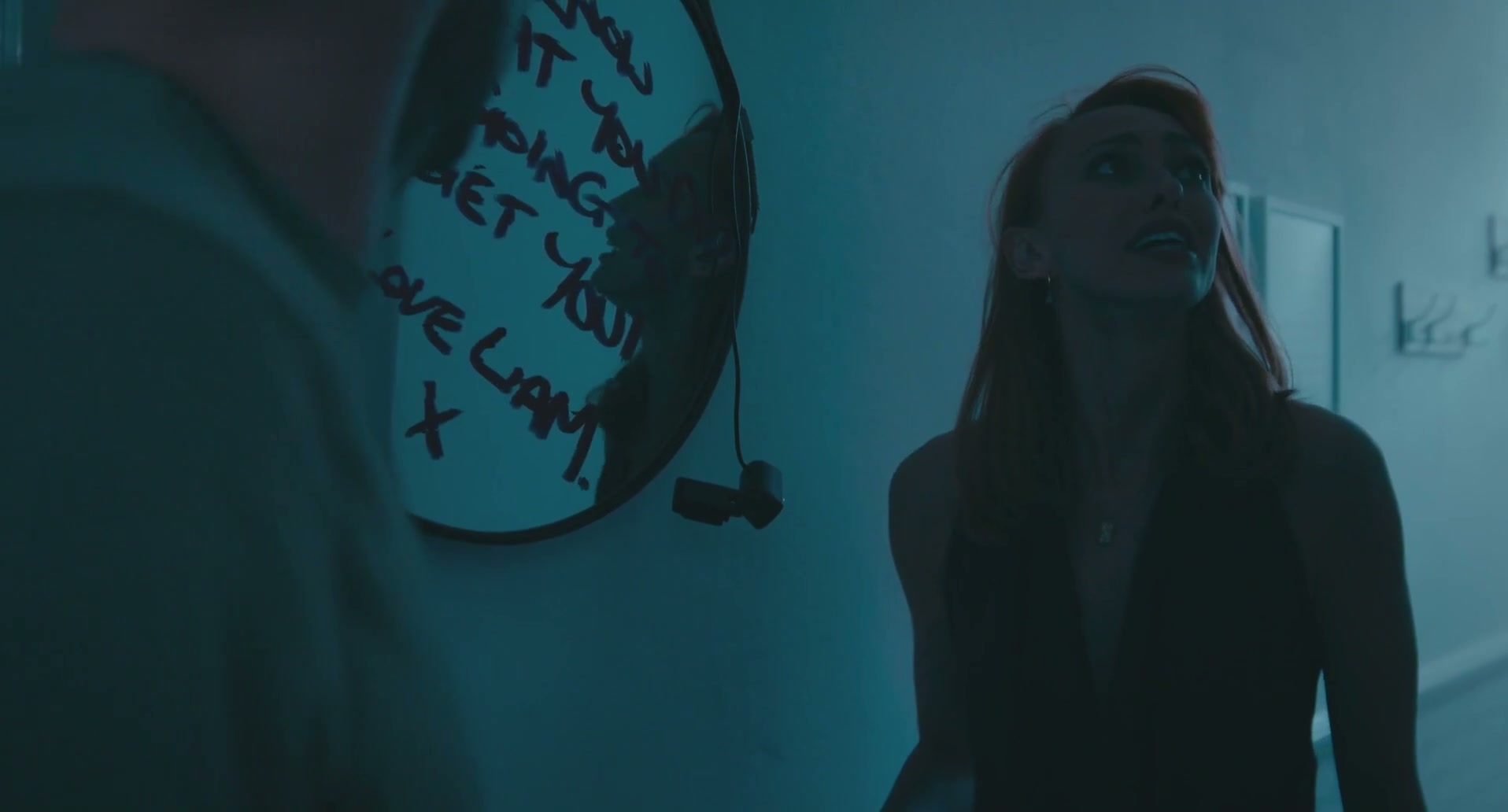 - James, James, I'mscared, I'm scared. - Dirty Games | Clip.Cafe