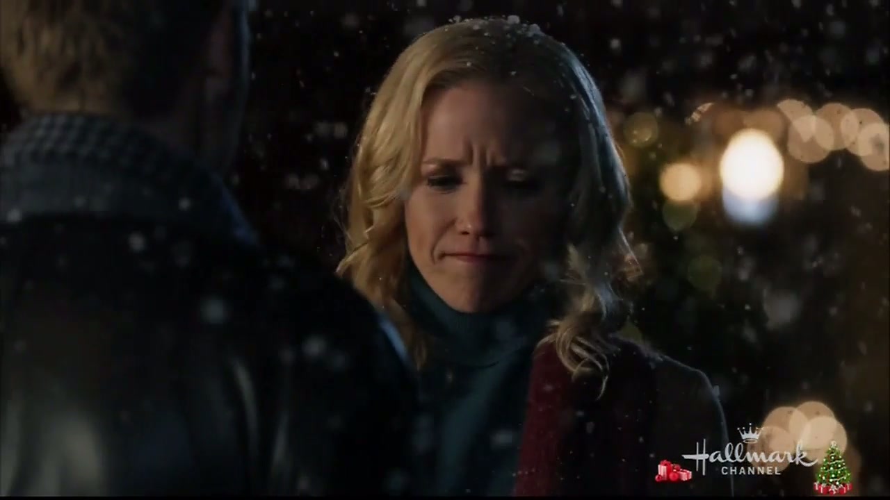 - Maggie...- You know what, Danny, it's... - Road to Christmas | Clip.Cafe