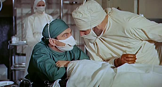 "Hello, this looks a bit fishy. May I suggest a transverse incision ...
