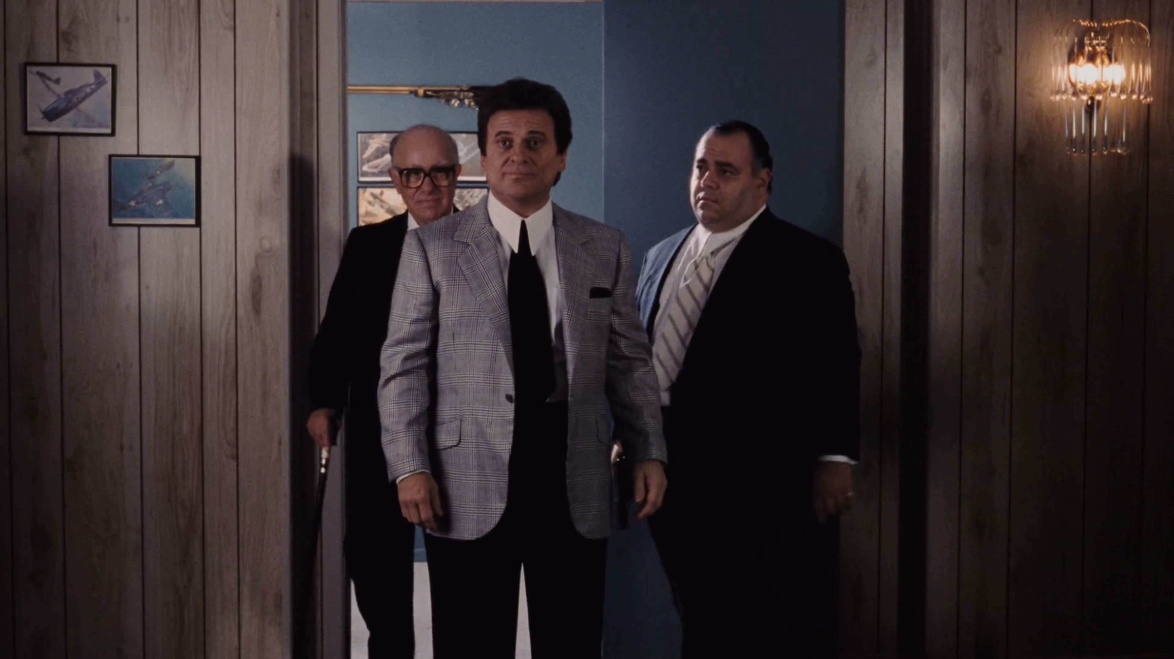 OH, NO. YEAH. YEAH. WHO'S THIS? THIS IS VINNIE. VINNIE,WHAT HAPPENED ...