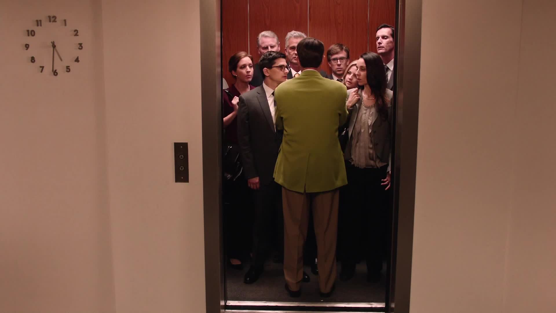 - Okay, all right, buddy.- Excuse us. - Come on.- Come on, Dougie, move ...