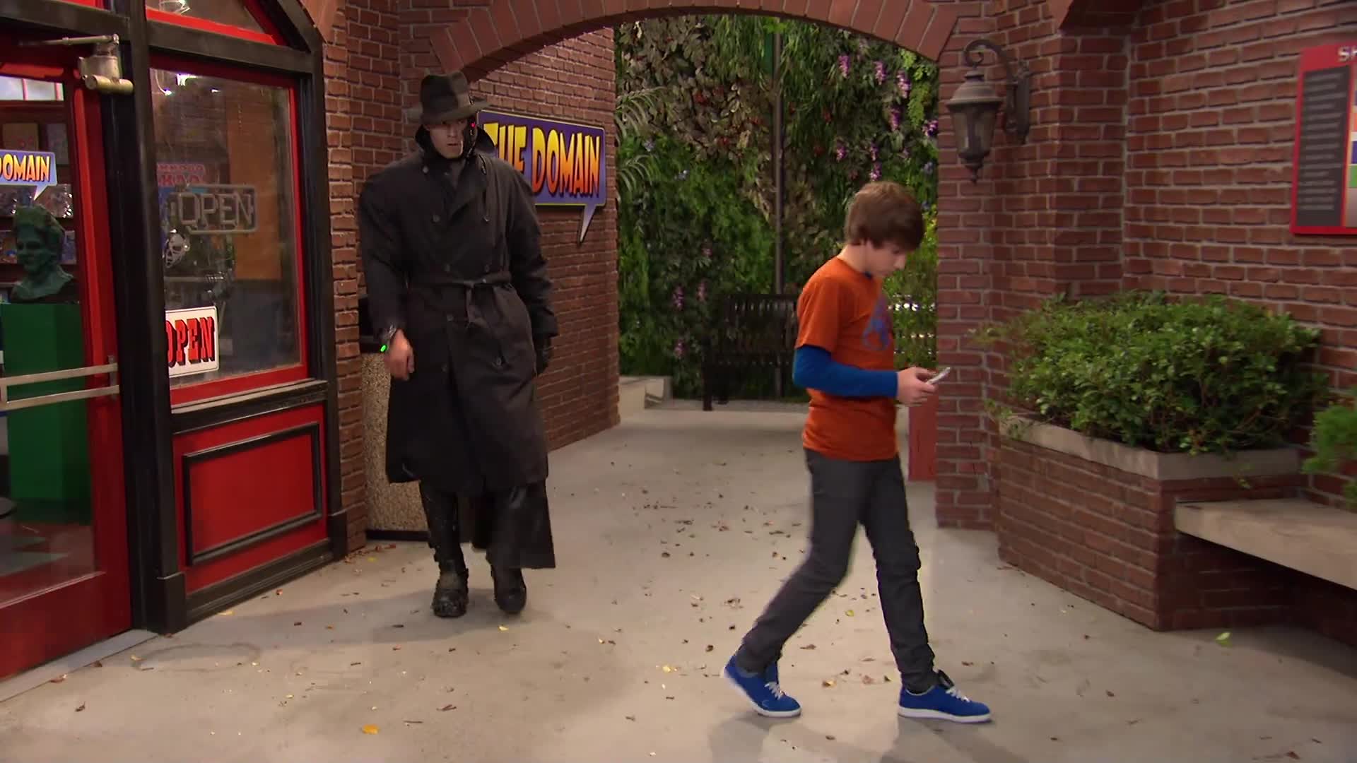 Psst. Hey, kid. Psst. Hey, kid! - Mighty Med | Clip.Cafe