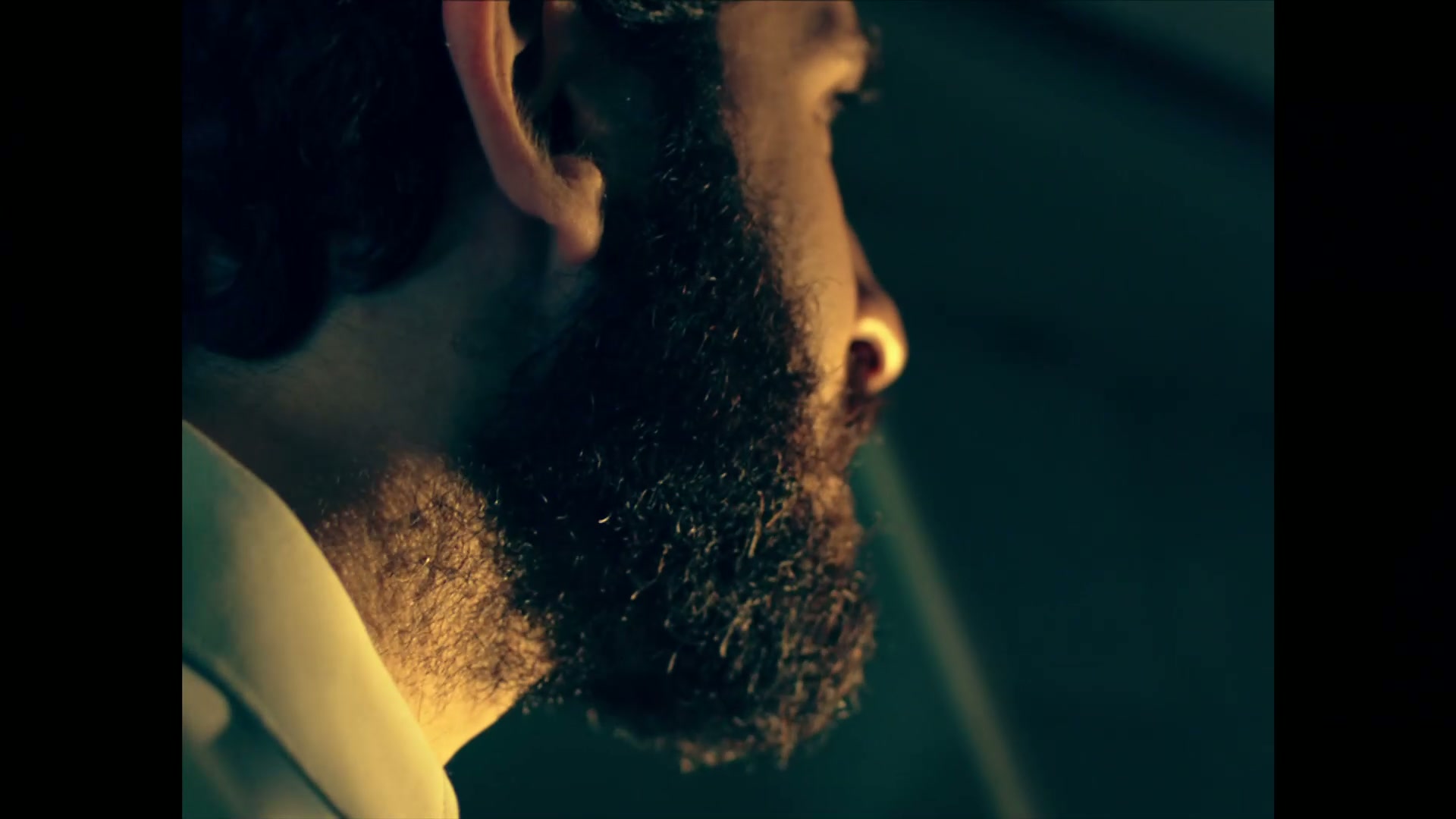 Safarini was... furious. - Hijacked: Flight 73 | Clip.Cafe