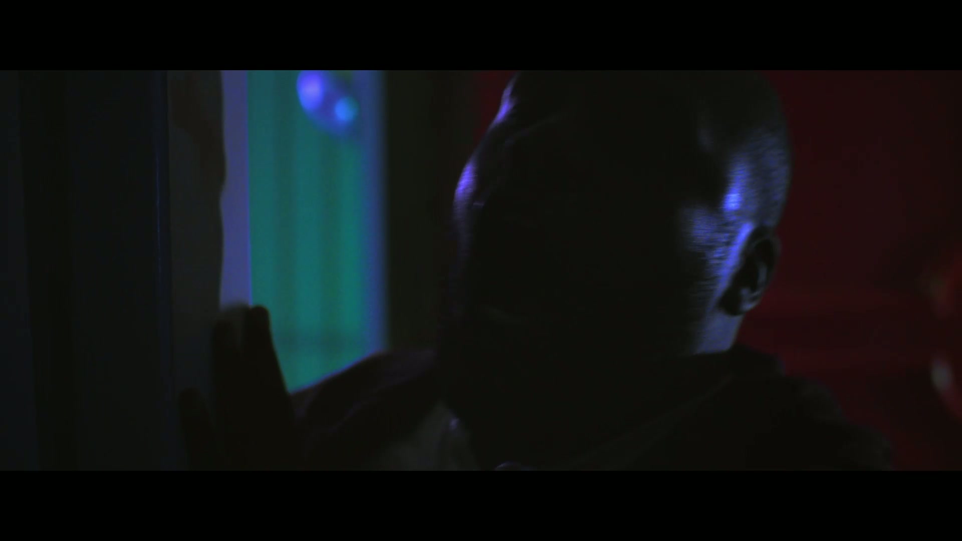 - Ahhh!- Oh, oh my god. - The Devil Comes at Night | Clip.Cafe