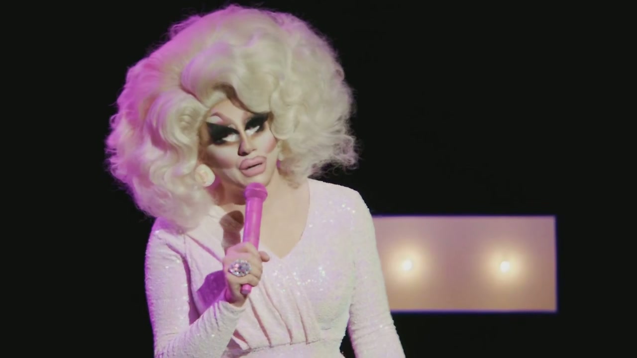 "- Second of all, you arelying to her. I was doing Grindr'sChristmas ...
