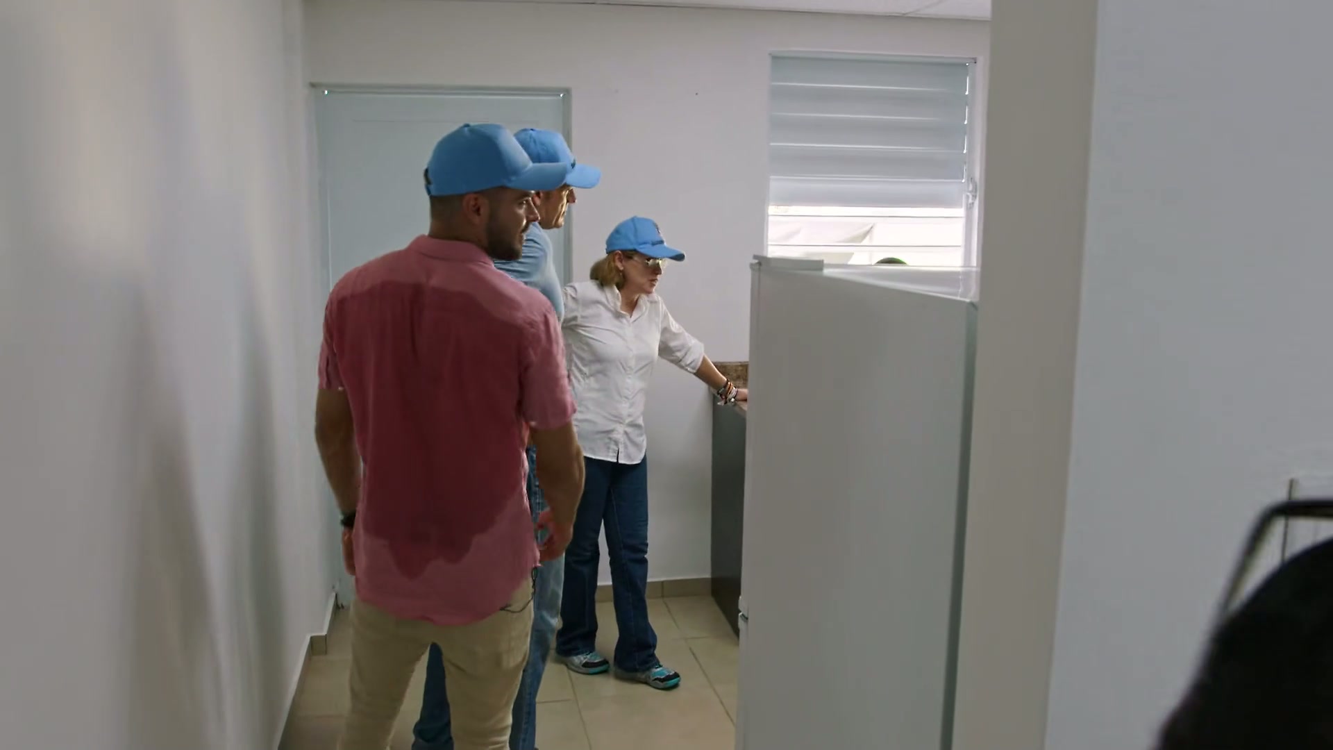 -So this is your new kitchen.- It looks, like, fancy! - Down to Earth ...