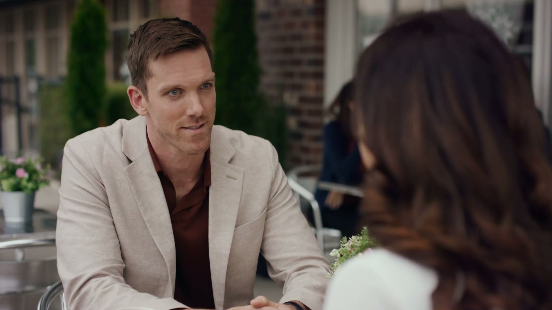 So let's put some lifein those pages. - Love, Fashion, Repeat | Clip.Cafe