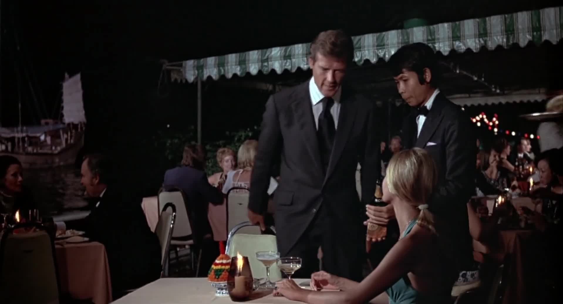 Sorry about that, darling.It was Hip. There's still nosign of Hai Fat ...