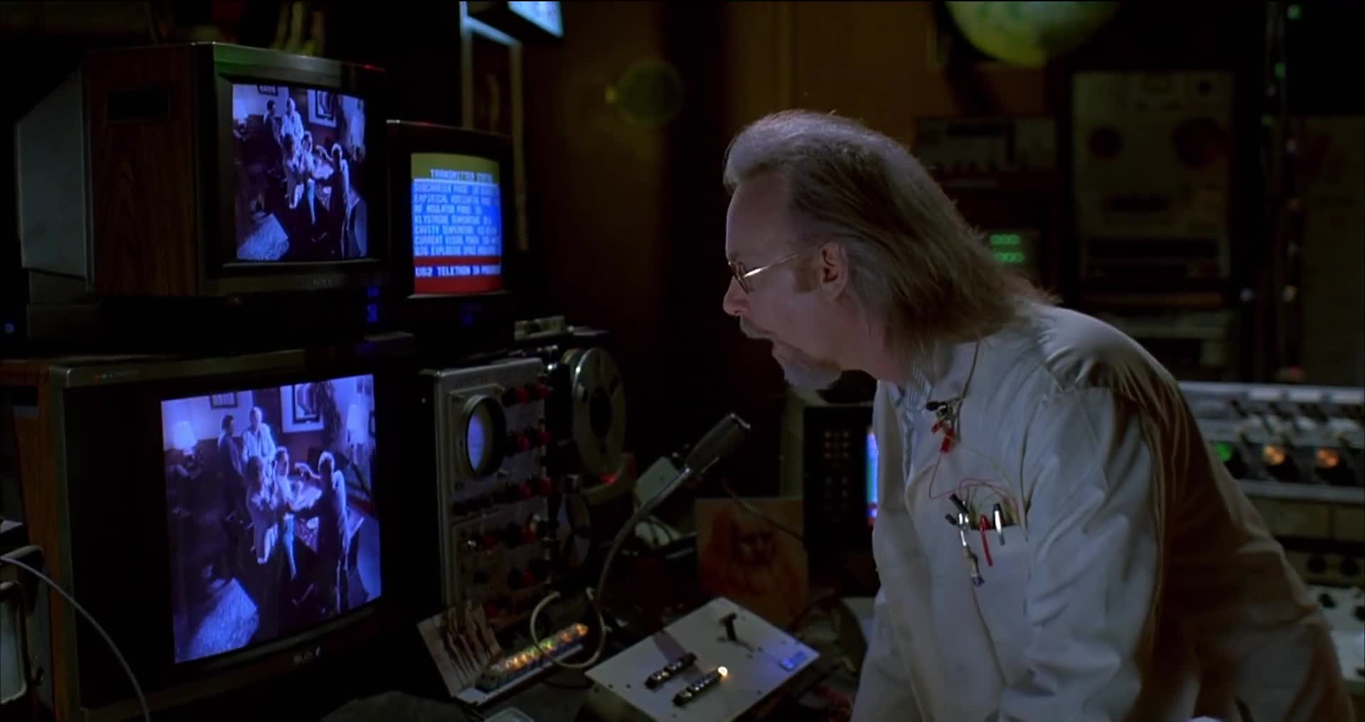 Stanley. Don't move, Spadowski. Don't even breathe. - UHF | Clip.Cafe
