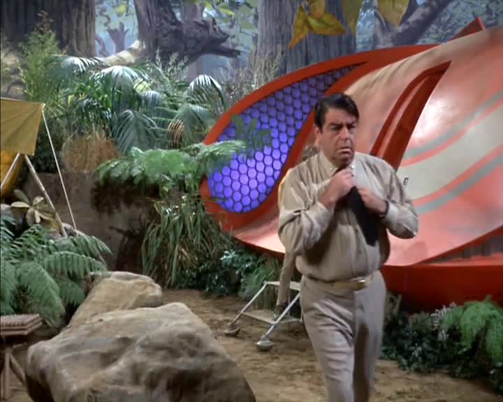 Steve!Up to radar, on the double. Right. Good heavens!What's happening ...