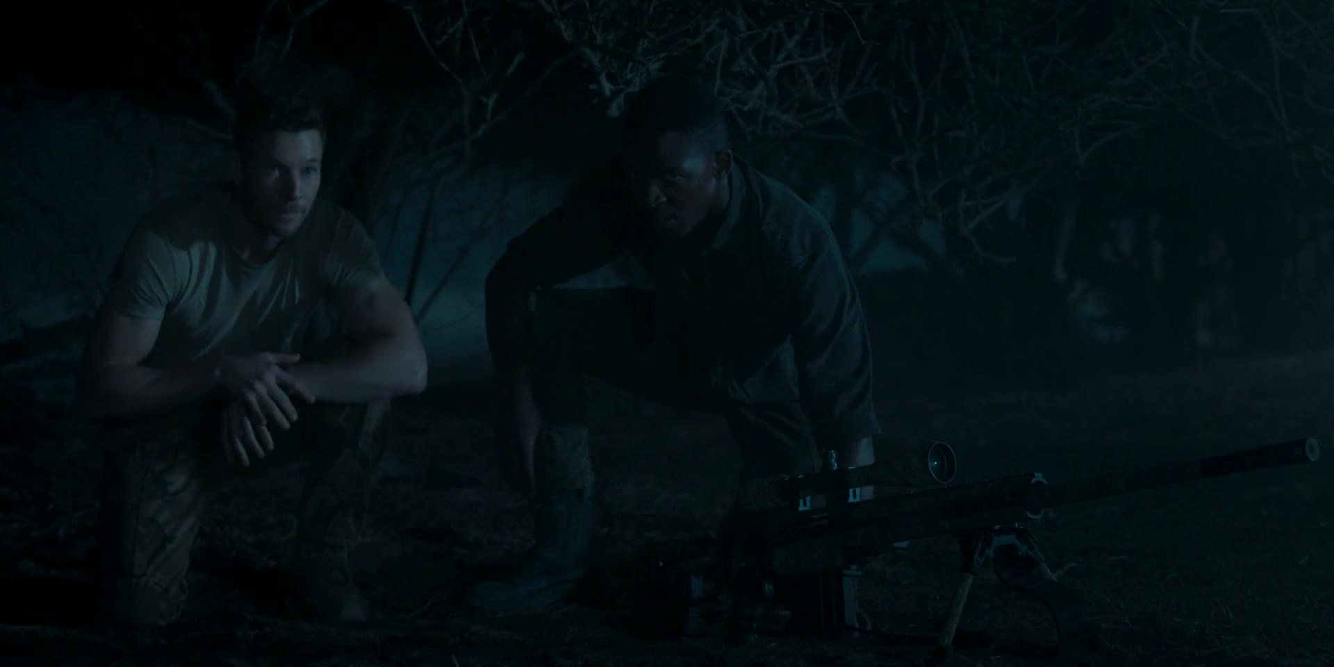 You want me to shoot him? - Sniper: The Last Stand | Clip.Cafe
