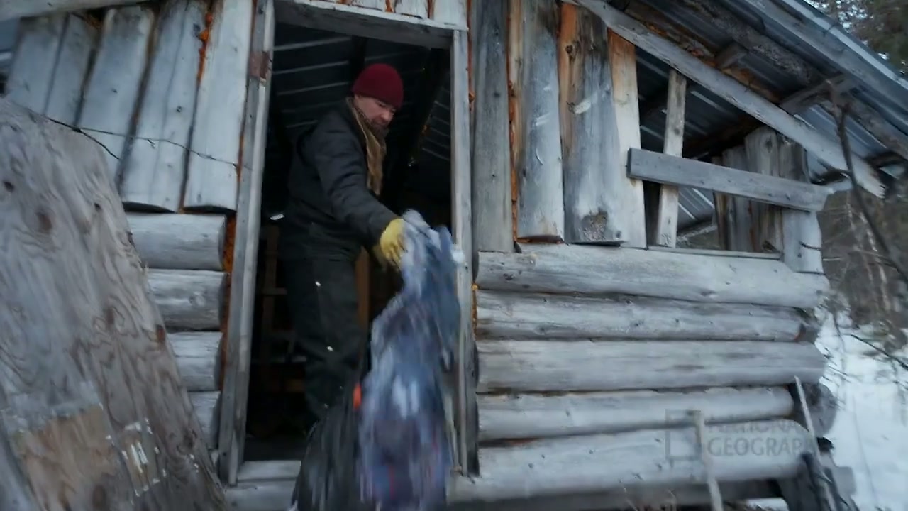 That one's, uh, not so good. - Life Below Zero: First Alaskans | Clip.Cafe