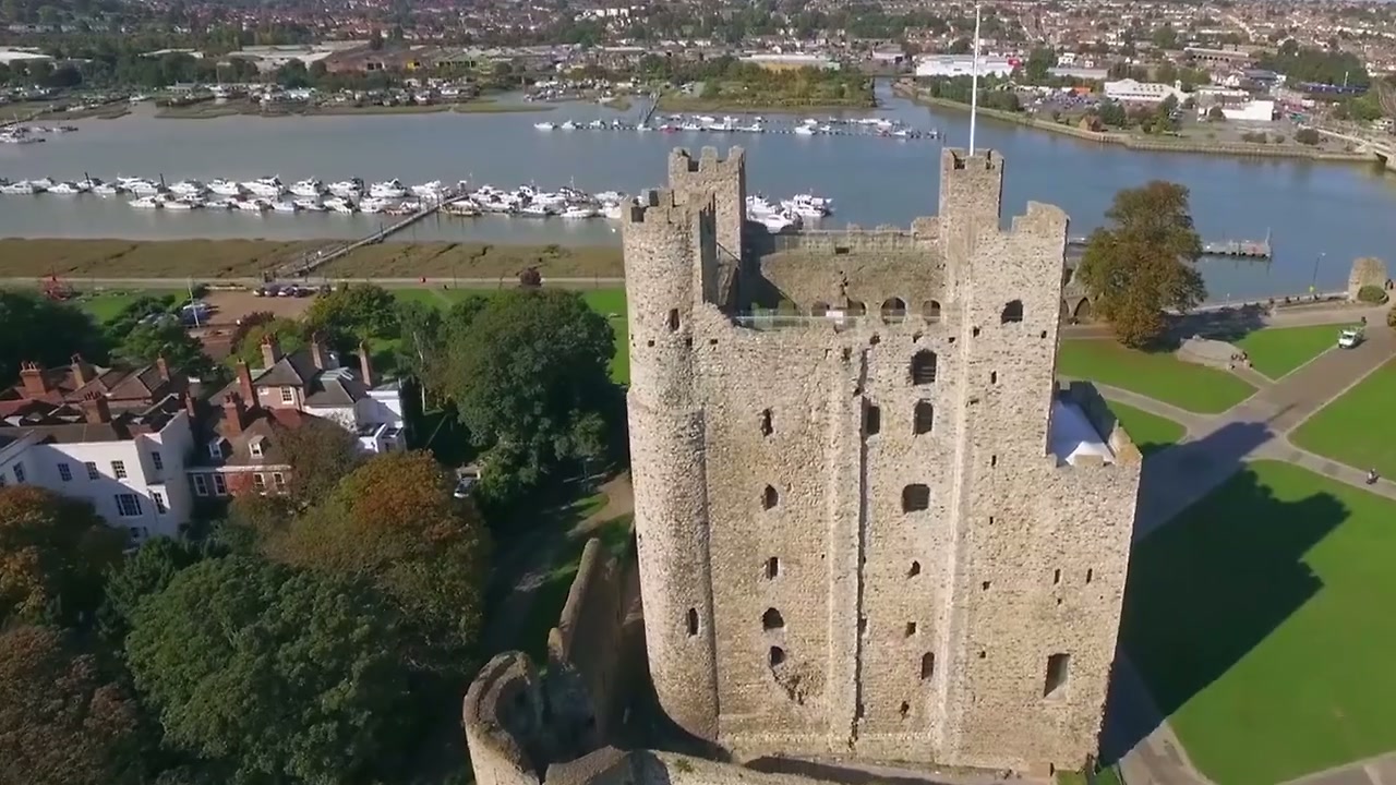 The square tower at Rochester was replaced by a round tower. - Ancient ...