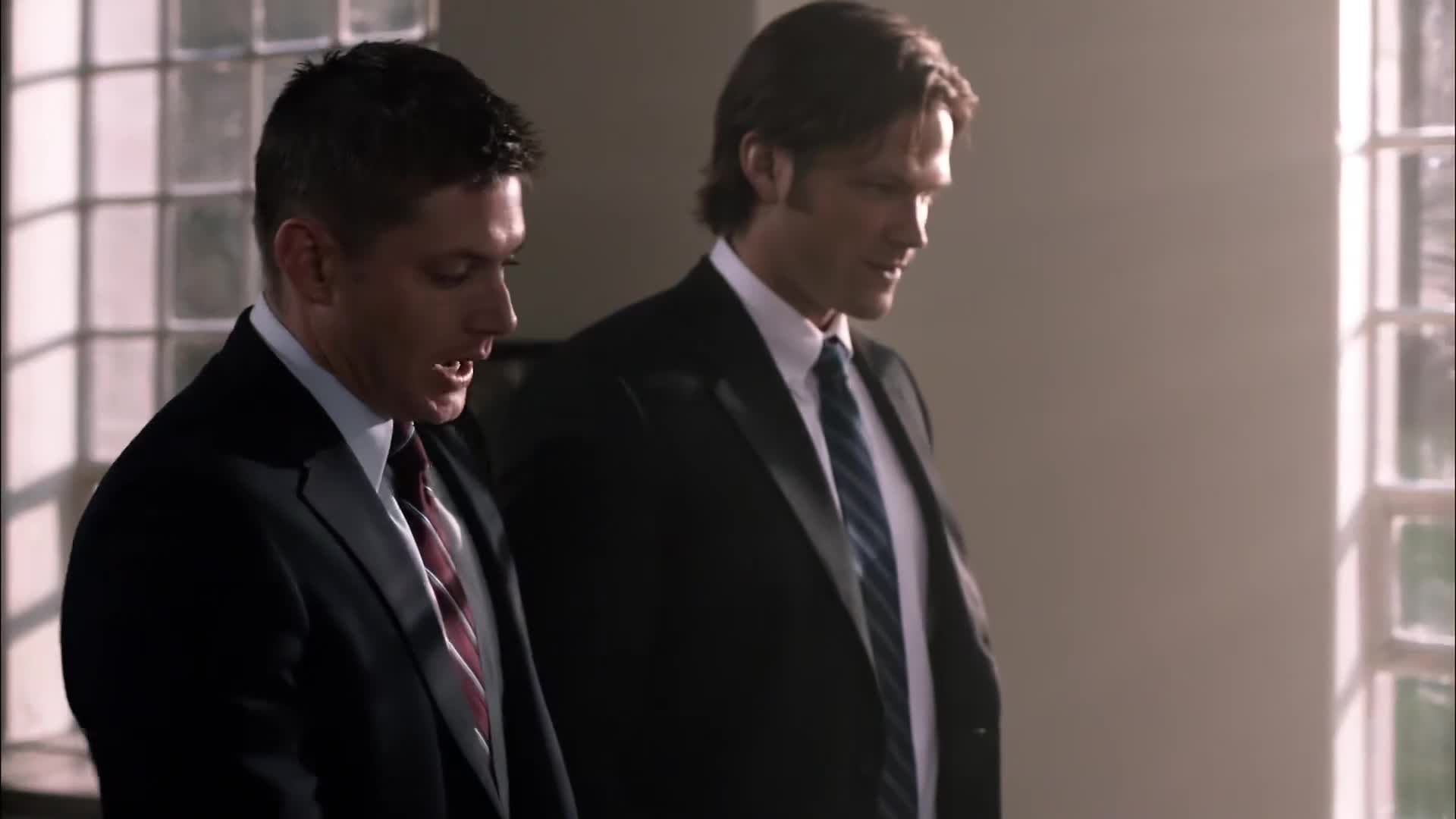 Those are real. -Obviously.-Ahem. I mean, who would pretend to bean FBI ...