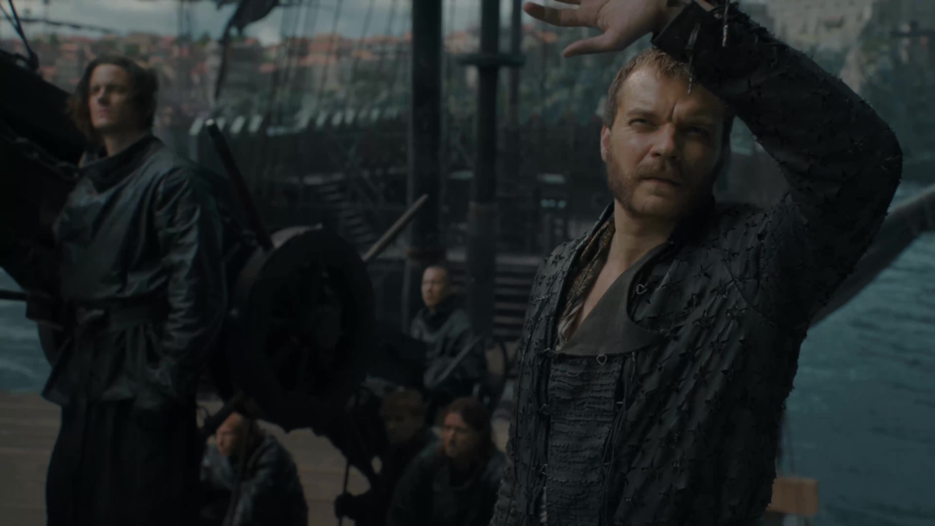 - Turn it around!- Turn it around! Get back! Back! Fire! - Game of ...