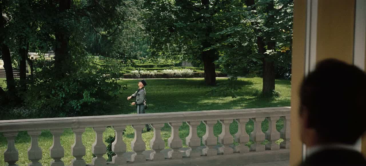 - What are you doing there?- Oh, Captain von Trapp. I was just looking ...
