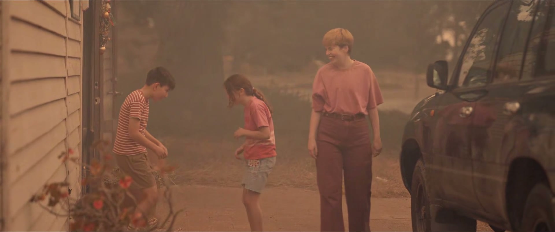 (WILLIAM AND RAHMI EXHALE,THEN CHUCKLE) Mum. - Huh? Oh.- What are you ...