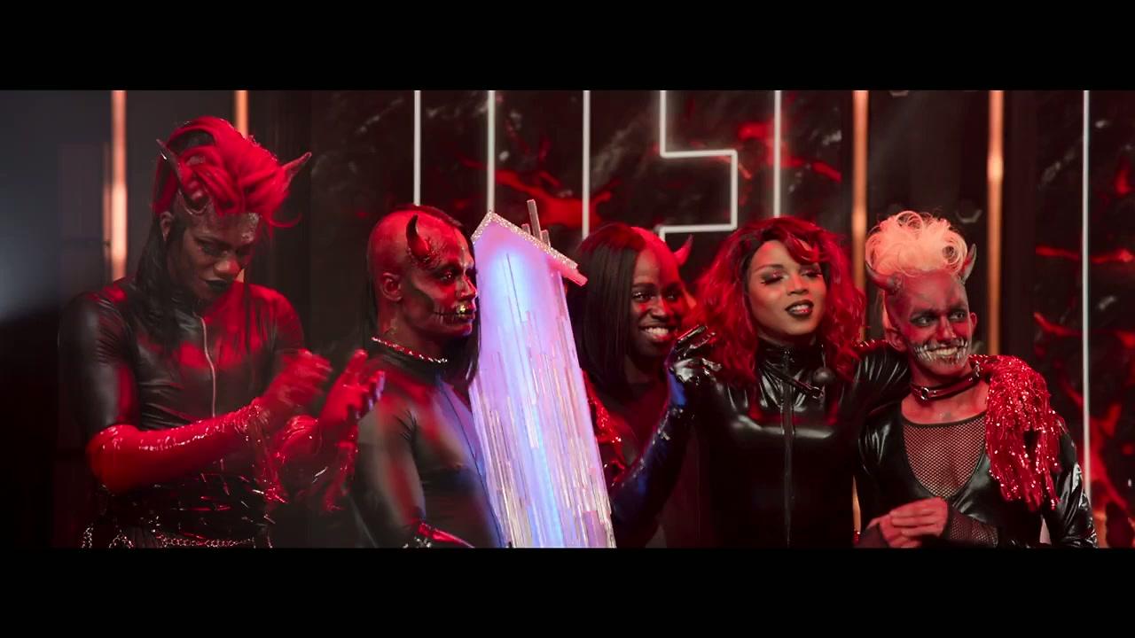 "-A big thank you to our judges Law Roach, Megan Thee Stallion, the ...