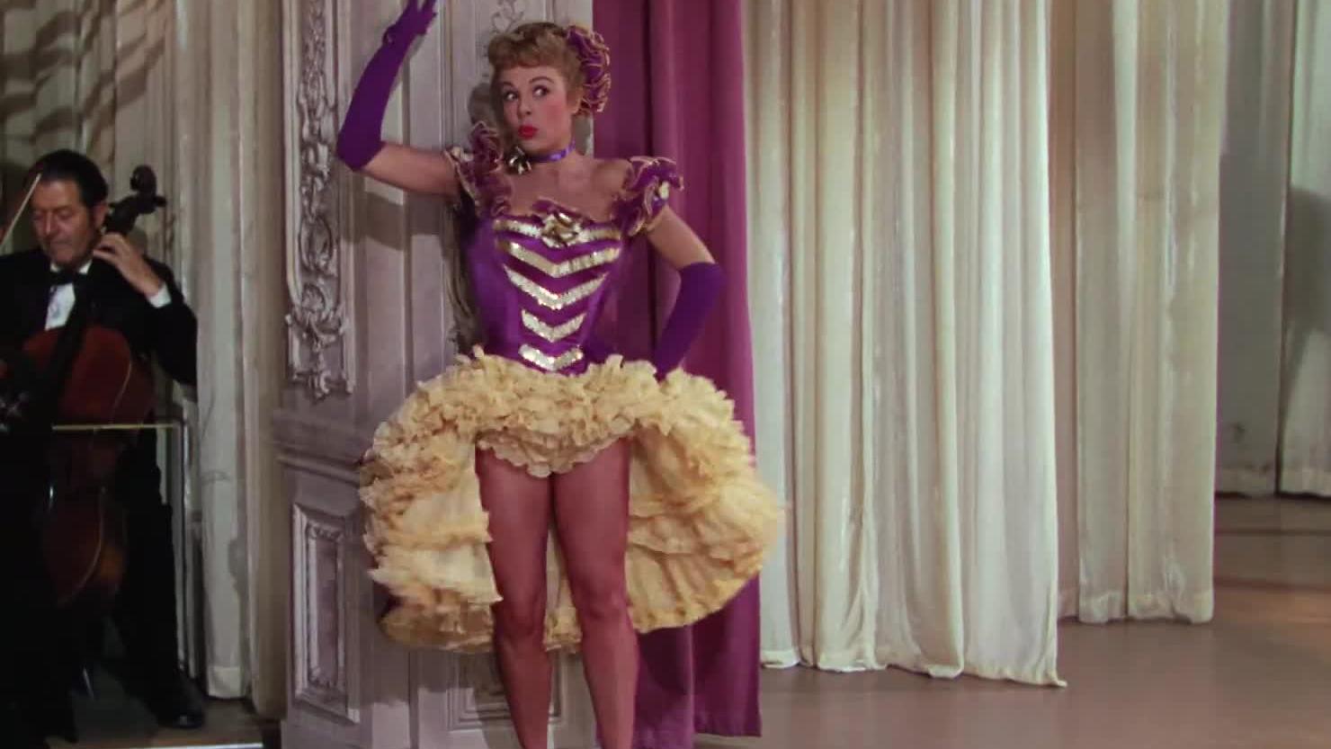 I like to play, A demimonde role, With soul, Ask the hero does he, Like ...