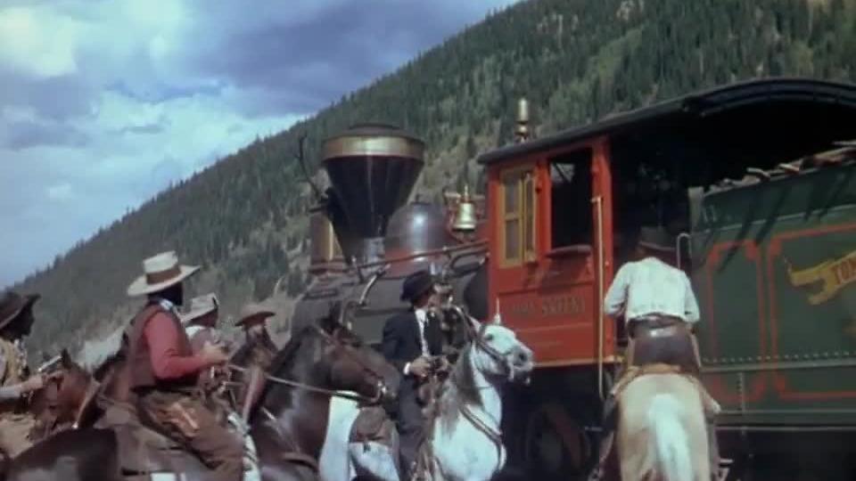 "Armed men, come on! They're out of bullets, guys. Shoot! -Colonel ...