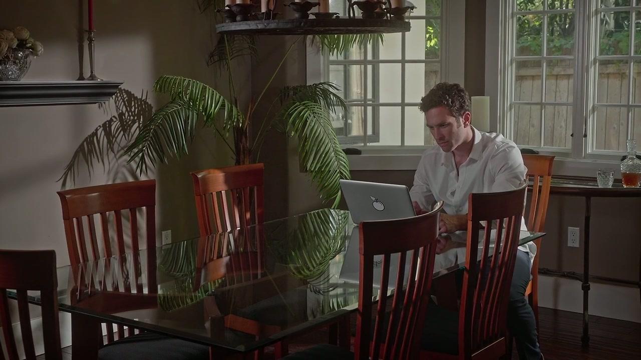 [computer beeping] - You Can't Escape Me | Clip.Cafe