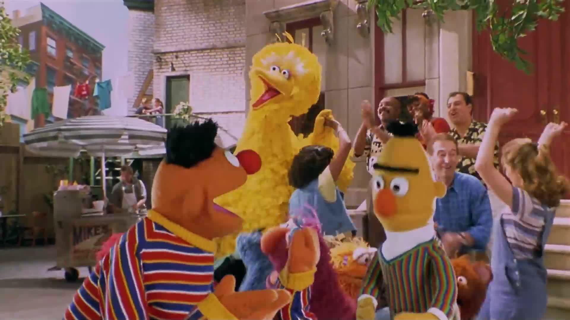 Elmo wants to say, thanks for helping. Elmo loves you. Bye-bye. See ...