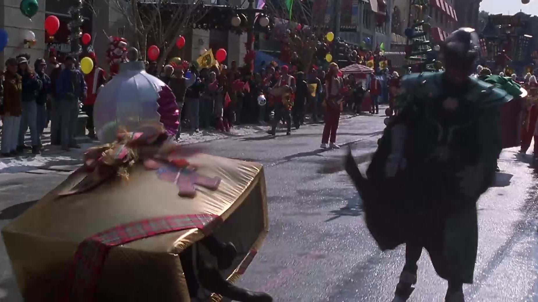 Get outta my way, box! - Jingle All the Way | Clip.Cafe