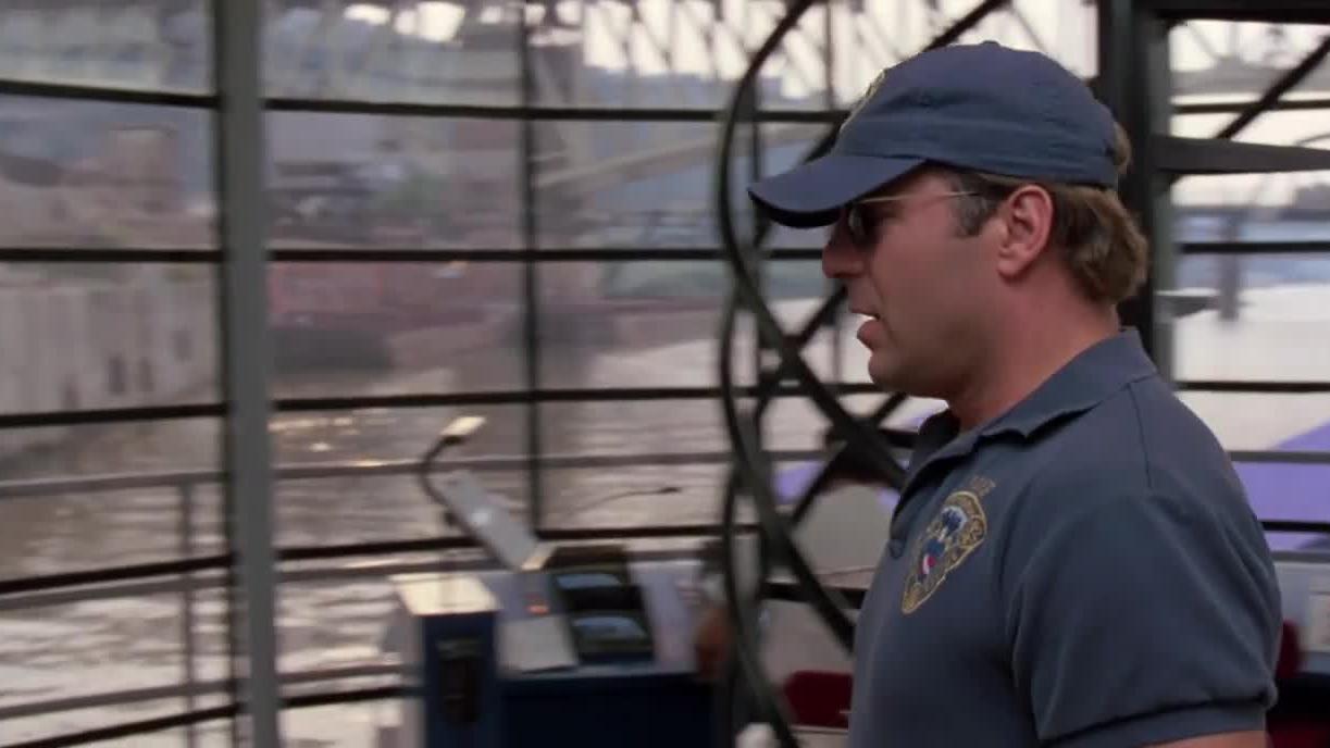 - Hey, Kim Lee.- How are you doing, Hardy? - Who's Christman?- Jo ...