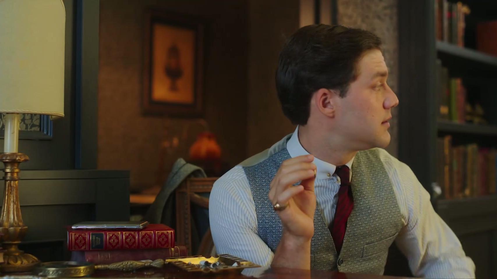 If you'll excuse me, Mr. Albani. - Hotel Portofino | Clip.Cafe