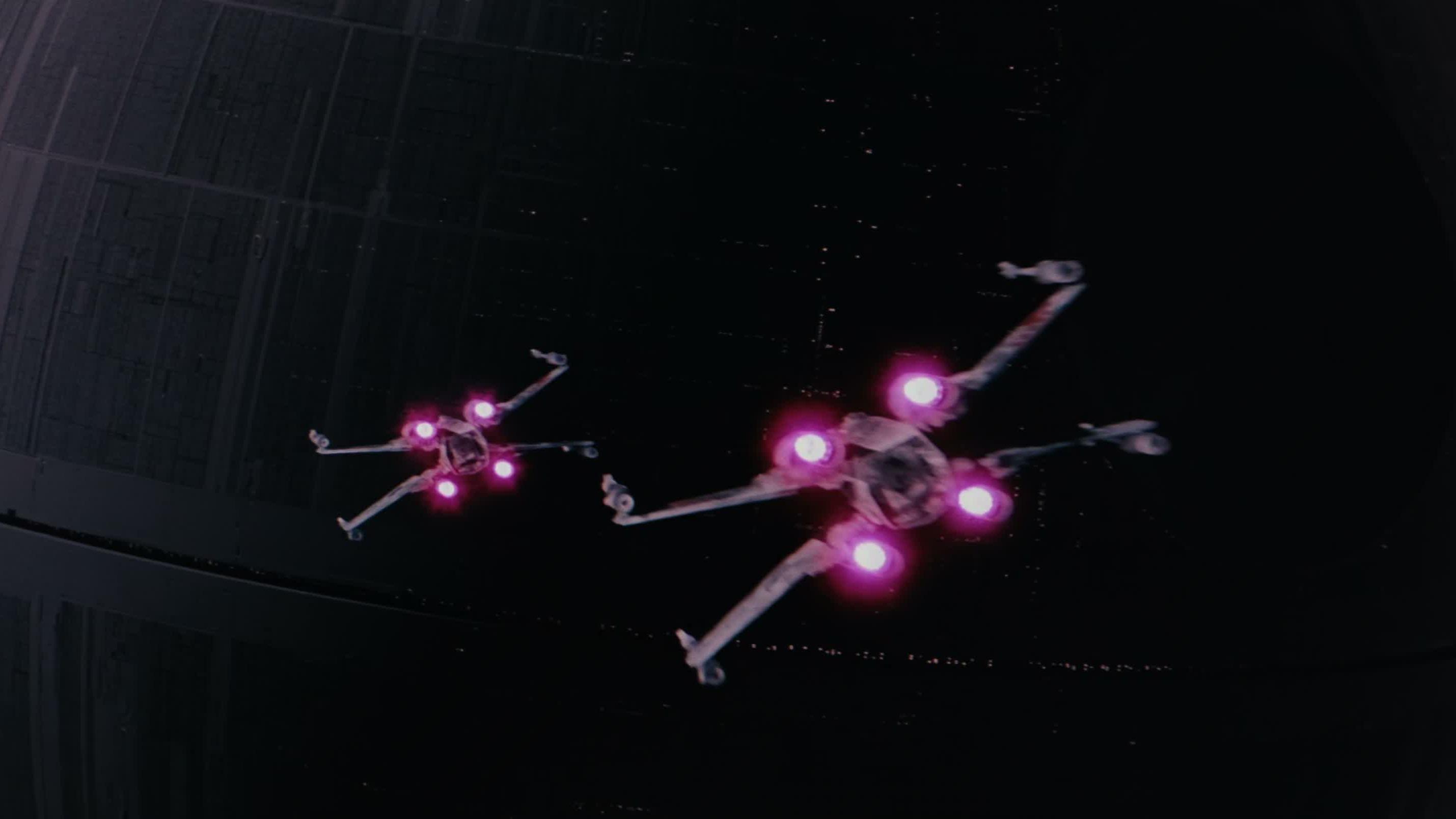 Look at the size of that thing. Cut the chatter, red two.Accelerate to ...