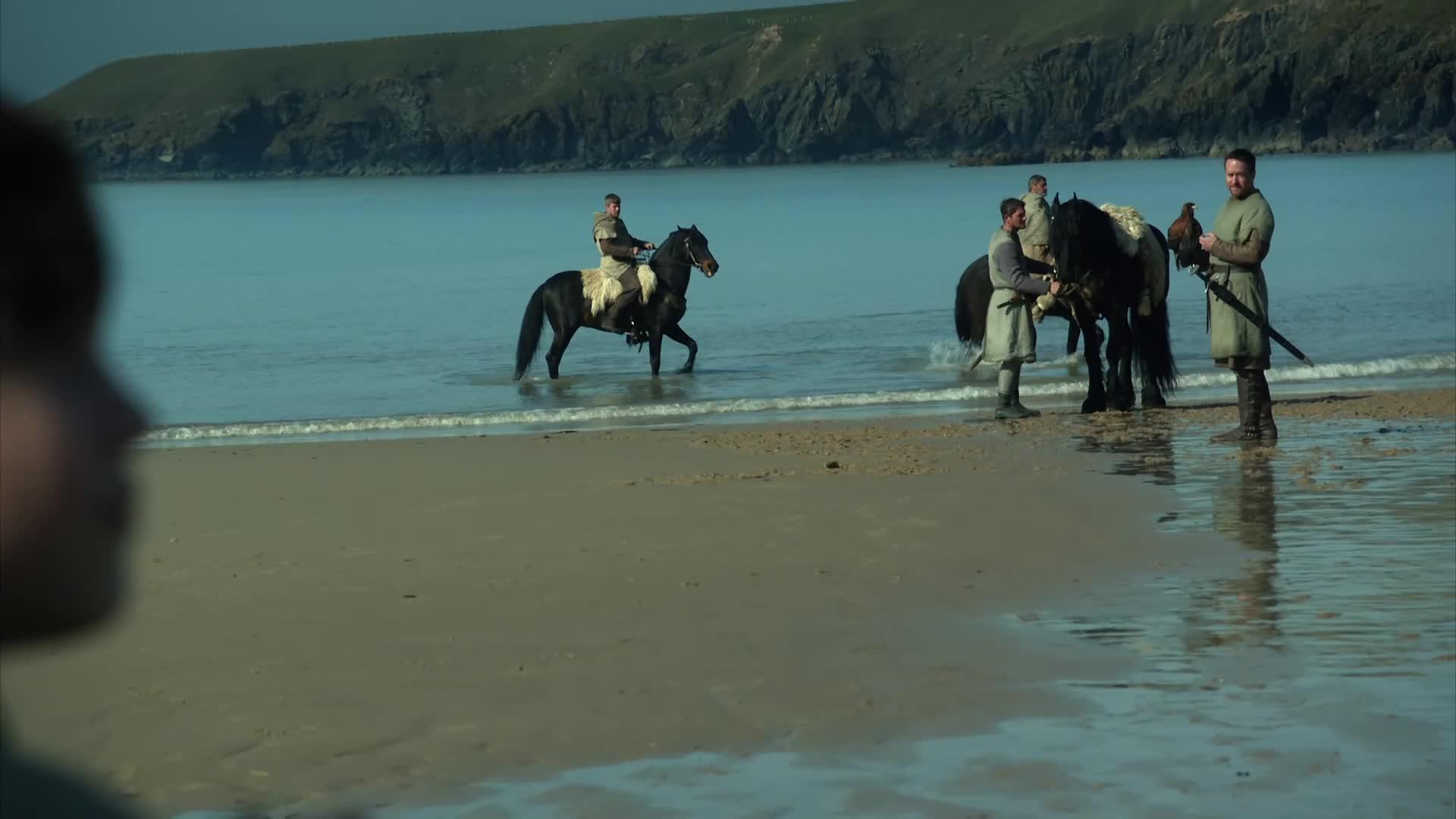 (LORD UHTRED) Boy! The tide is on the turn! I'm not warning you again ...